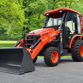 Kubota L47 TLB cab - Curtis Industries