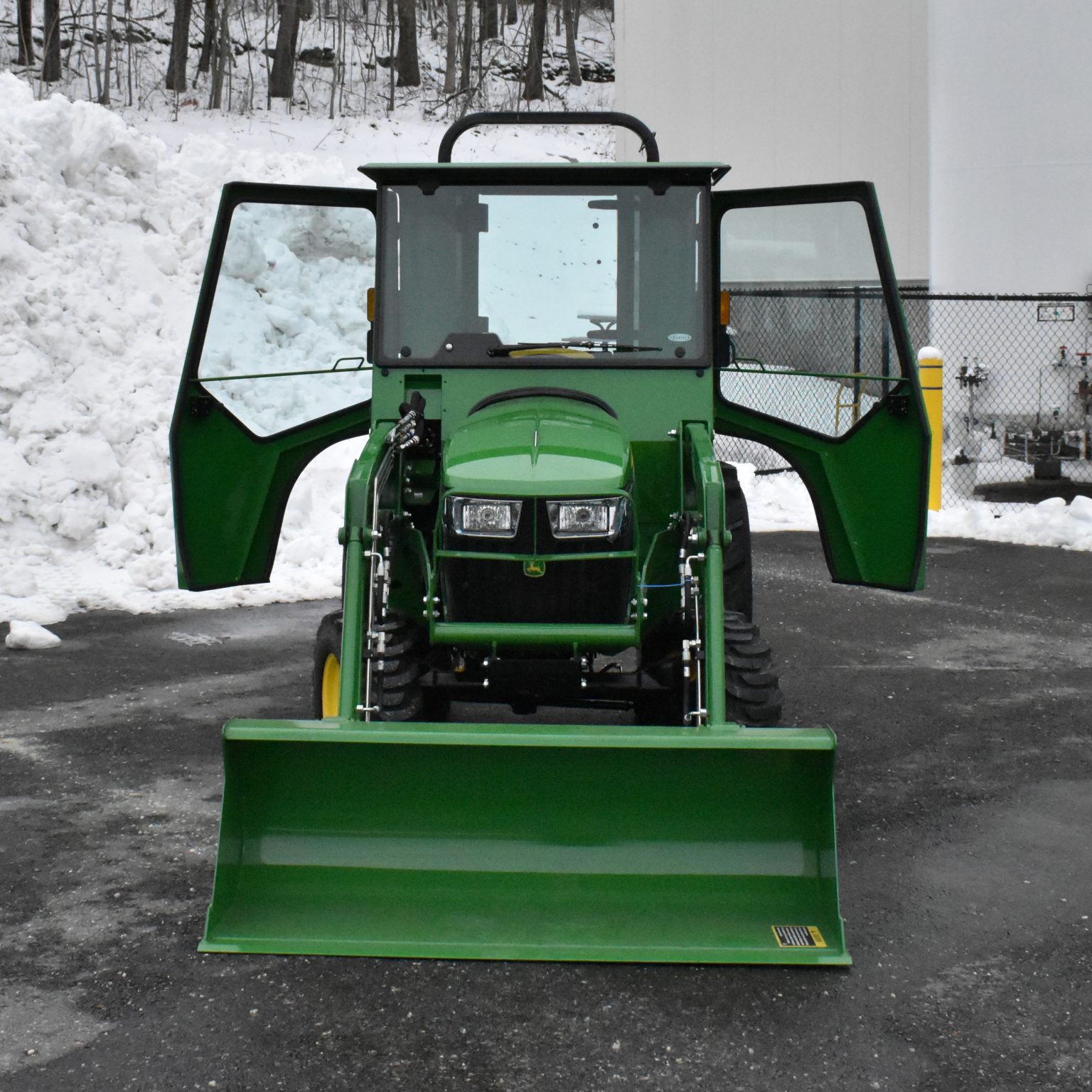 Advantage Cab for John Deere 3E (2018+) - Curtis Industries